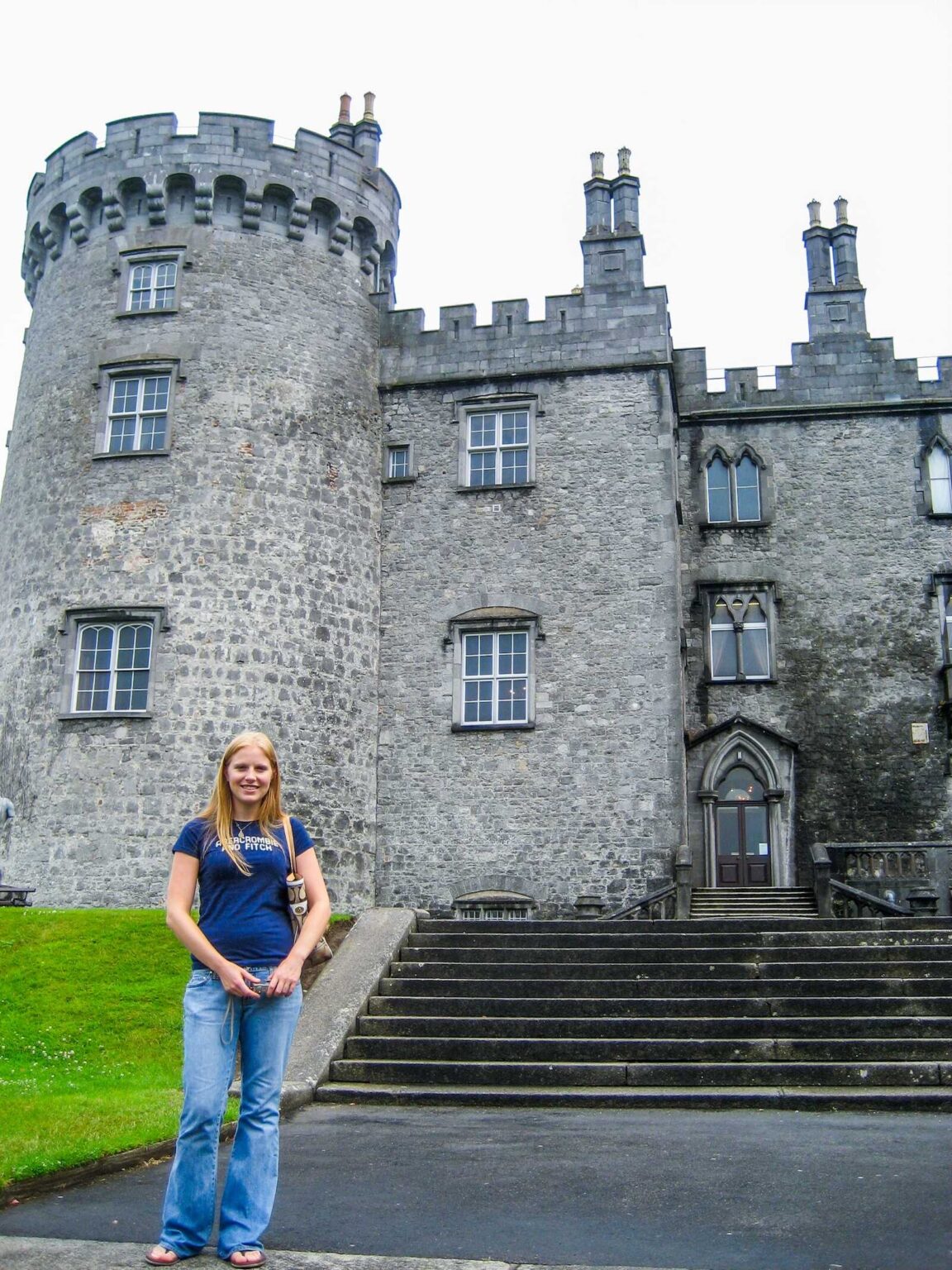 An Honest Ireland Coach Bus Tour Review - The Pros and Cons - Travel Roses