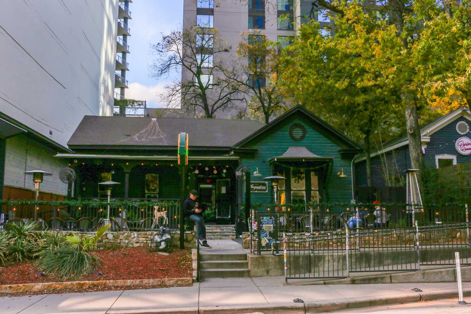 First-Time Visitor’s Guide to Rainey Street, Austin - Where to Eat ...