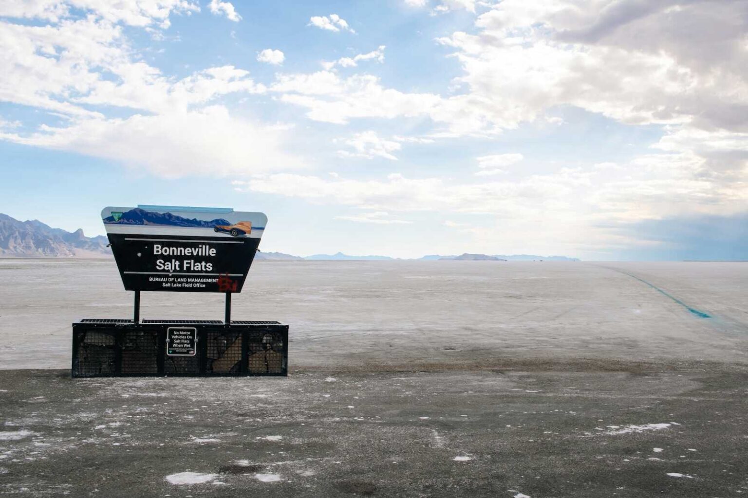 Bonneville Salt Flats in Utah - Portrait and Family Photography Guide ...